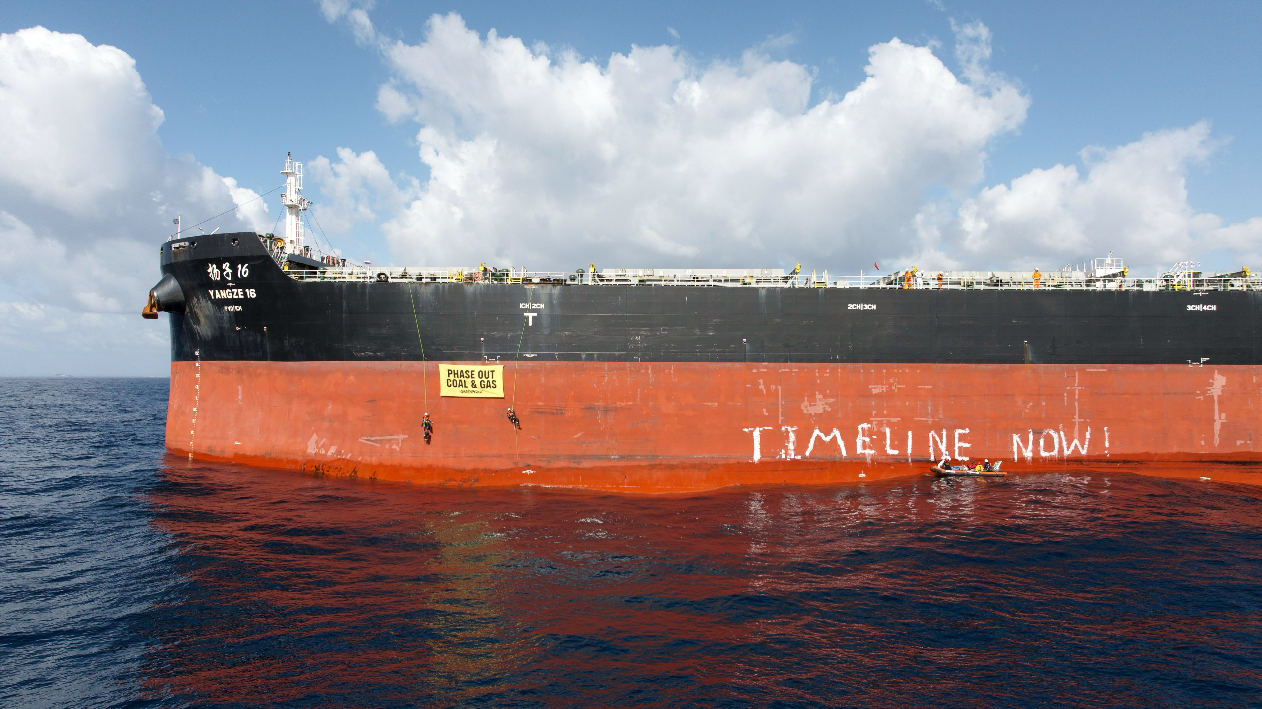 Police make arrests as climate protest halts coal ship in Newcastle - 2NM